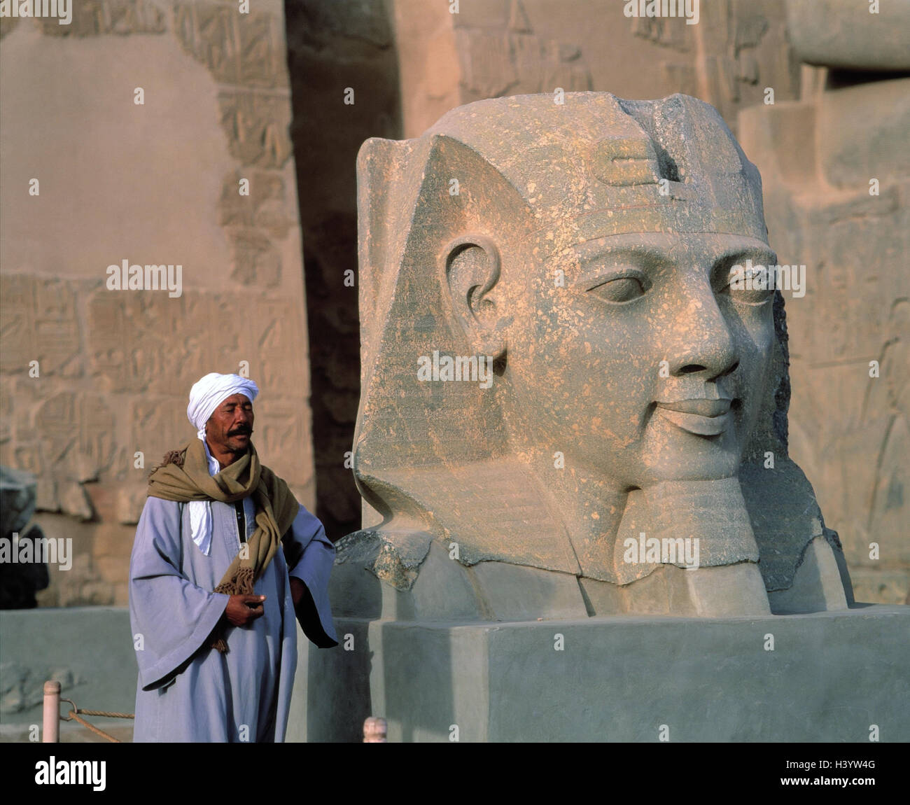 Egyptian man luxor egypt hi-res stock photography and images - Alamy