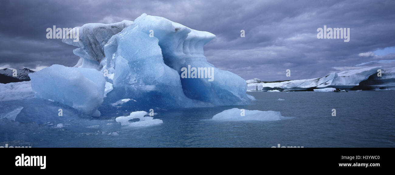 Iceland, Jökulsarlon, icebergs European north sea, ice cream lake ...