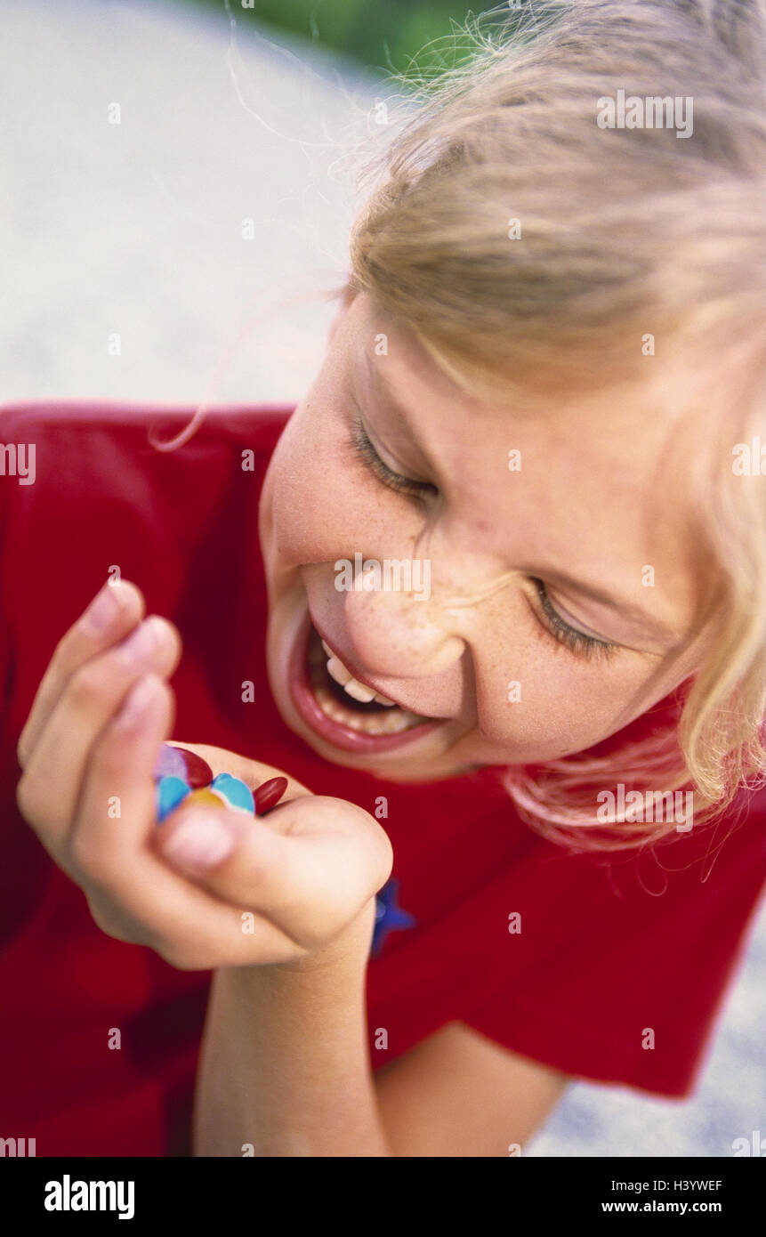 Child, girl, hand, Smarties, portrait, summer, childhood, expression ...