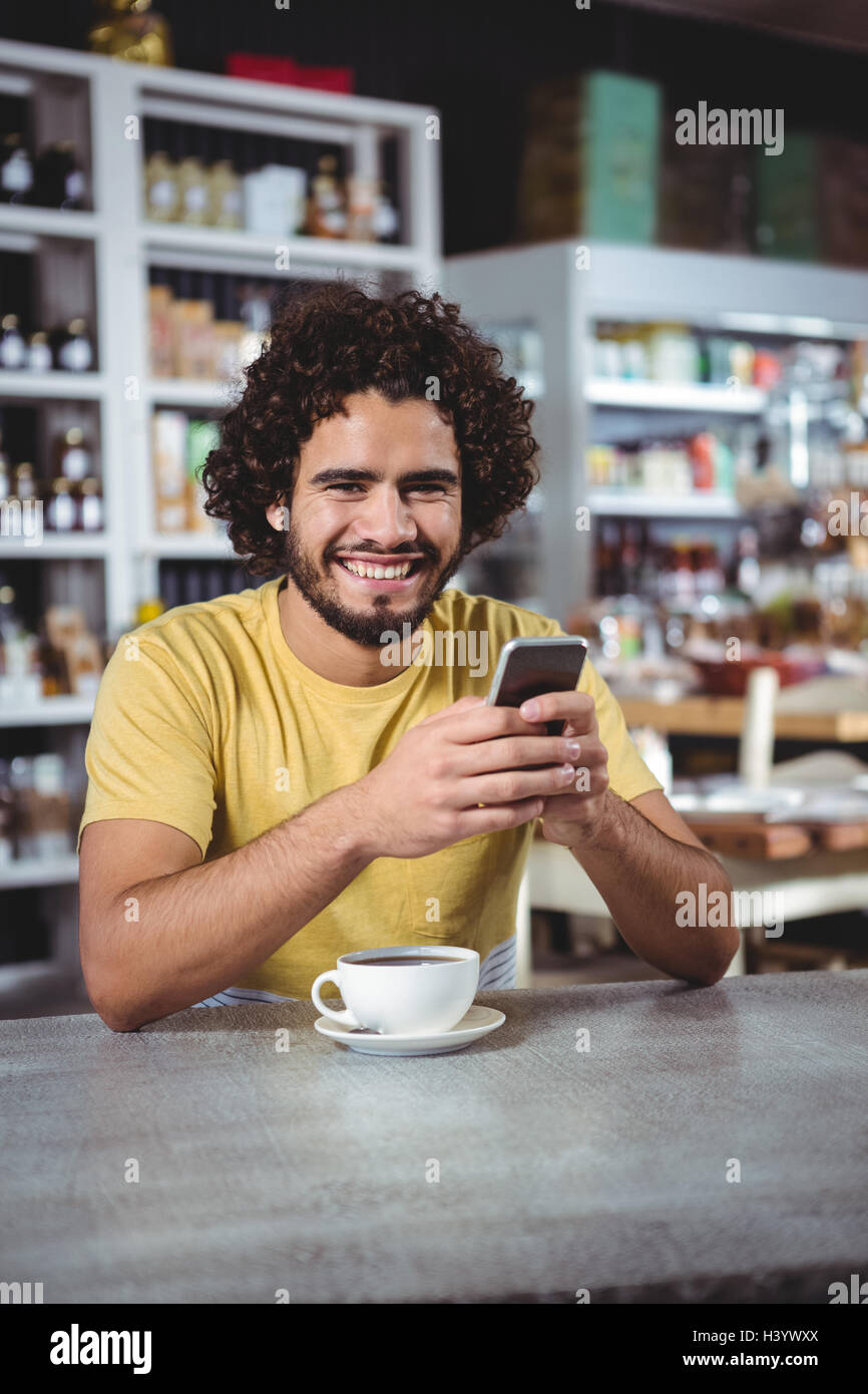 Man using mobile phone Stock Photo - Alamy