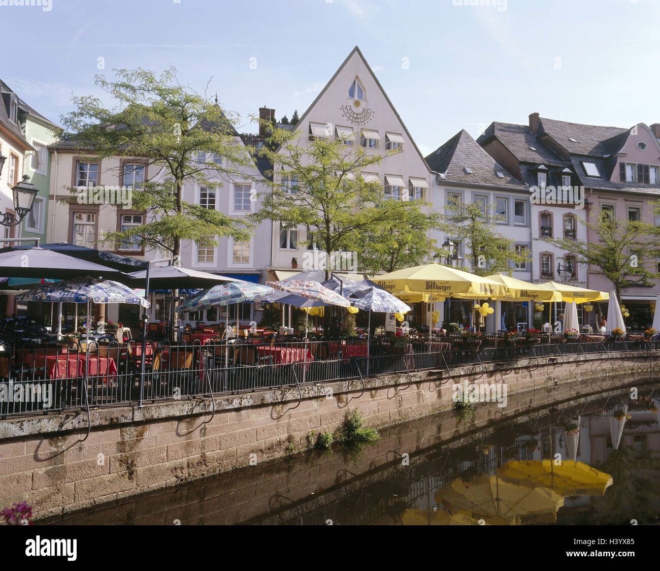 Germany, Saarland, Saar castle, horse's market, street cafes, Leuk ...