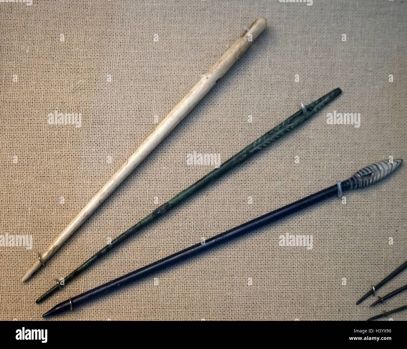 Bone needles hi-res stock photography and images - Alamy