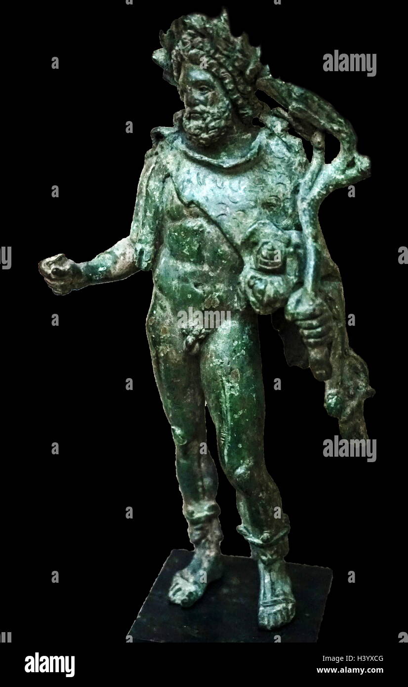 Roman figure hi-res stock photography and images - Alamy