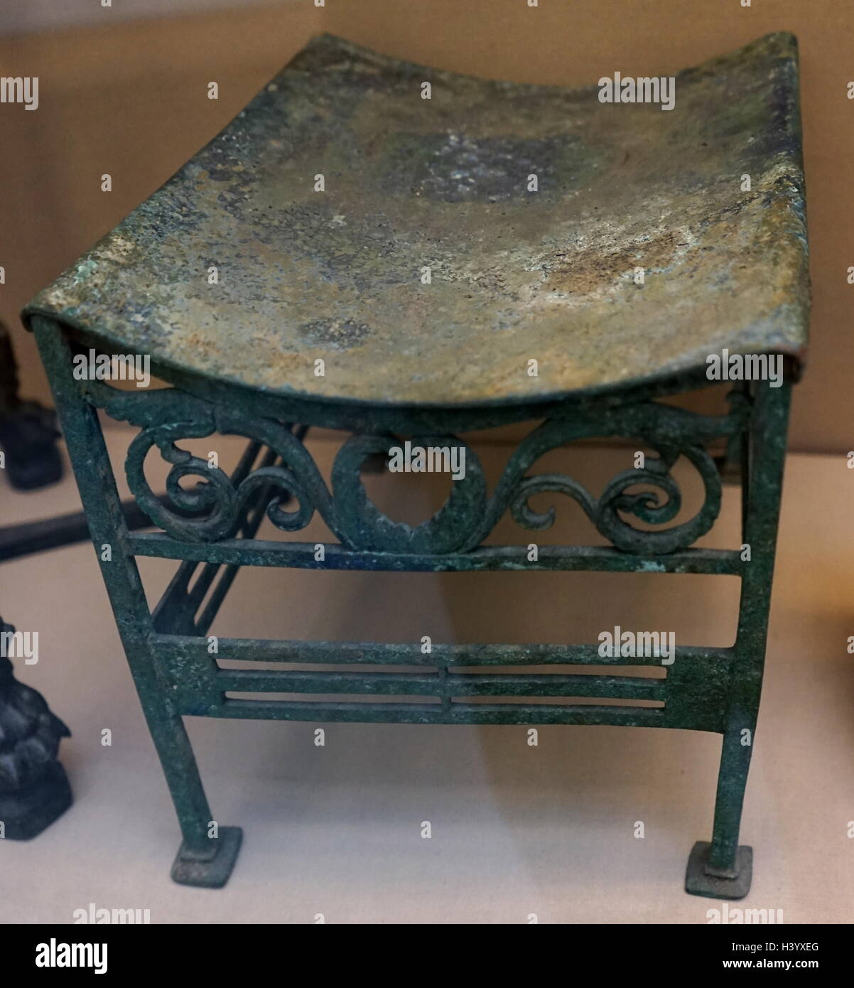 Ancient roman furniture hi-res stock photography and images - Alamy