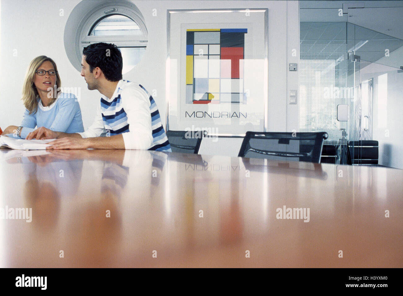 Office, employee, discussion, Teamwork, business, work, occupation ...