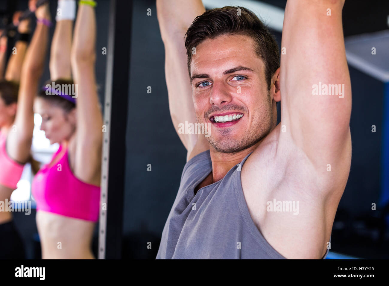 Man chin ups hi-res stock photography and images - Alamy