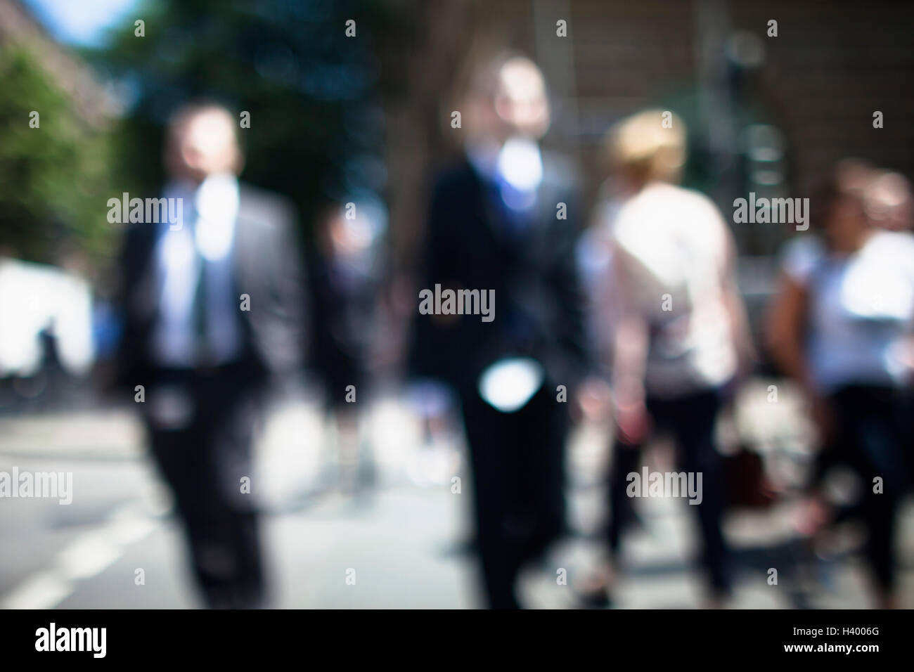 City street walking people hi-res stock photography and images - Alamy