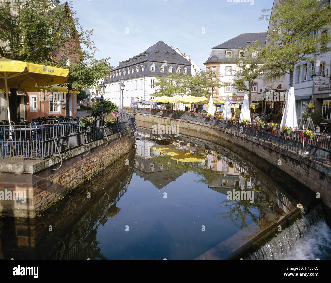 Germany, Saarland, Saar castle, horse's market, street cafes, Leuk ...