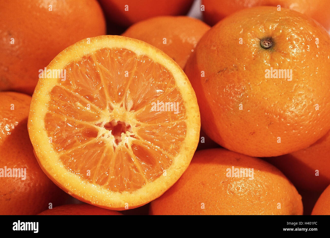 Oranges, completely, halves oranges, fruit, fruits, decoration fruit ...