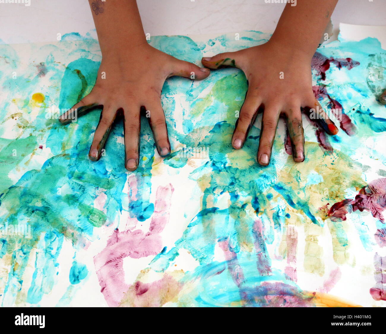 Child handprint on sheet hi-res stock photography and images - Alamy