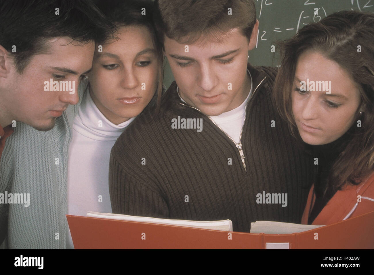 Group picture of schoolgirls hi-res stock photography and images - Alamy