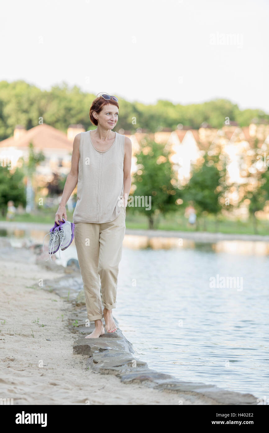 Mature Woman Barefoot Outdoors Hi res Stock Photography And Images Alamy Mature Woman Barefoot Outdoors Hi res Stock Photography And Images Alamy