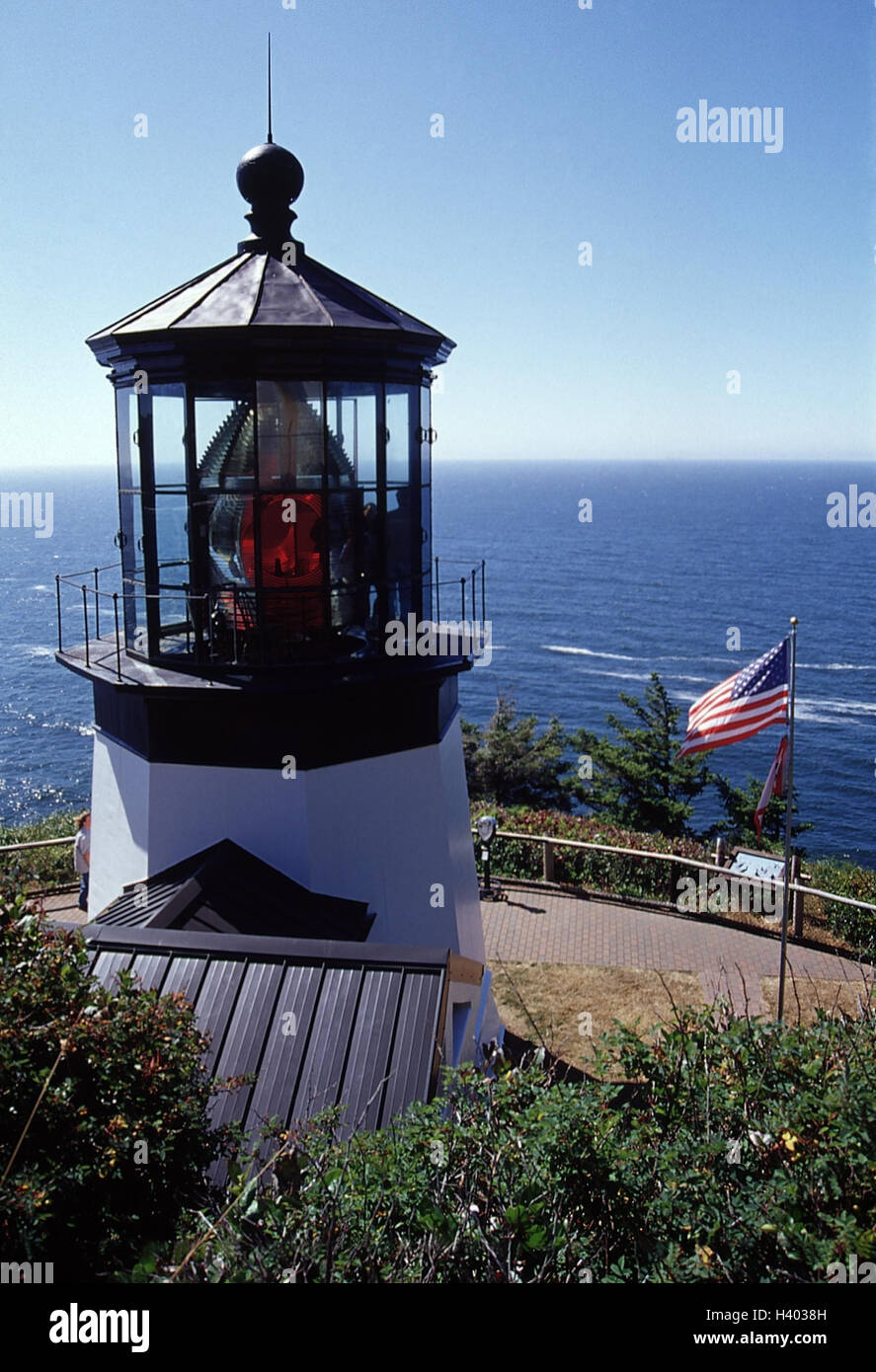 The USA, Oregon, cape Meares, lighthouse, tower, navigation figure ...