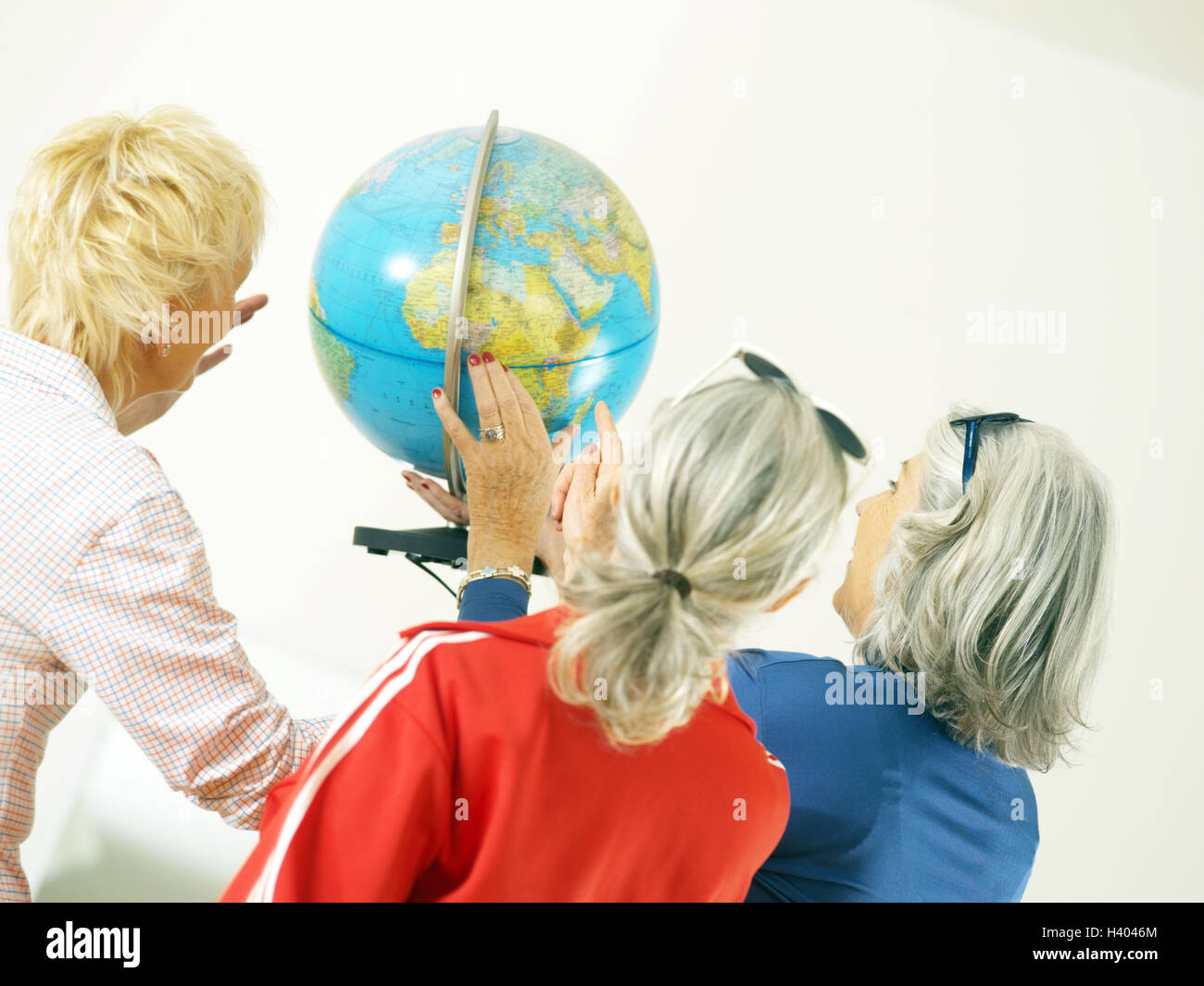 Seniors, three, globe, look, back view, detail, at, at women, old, old ...