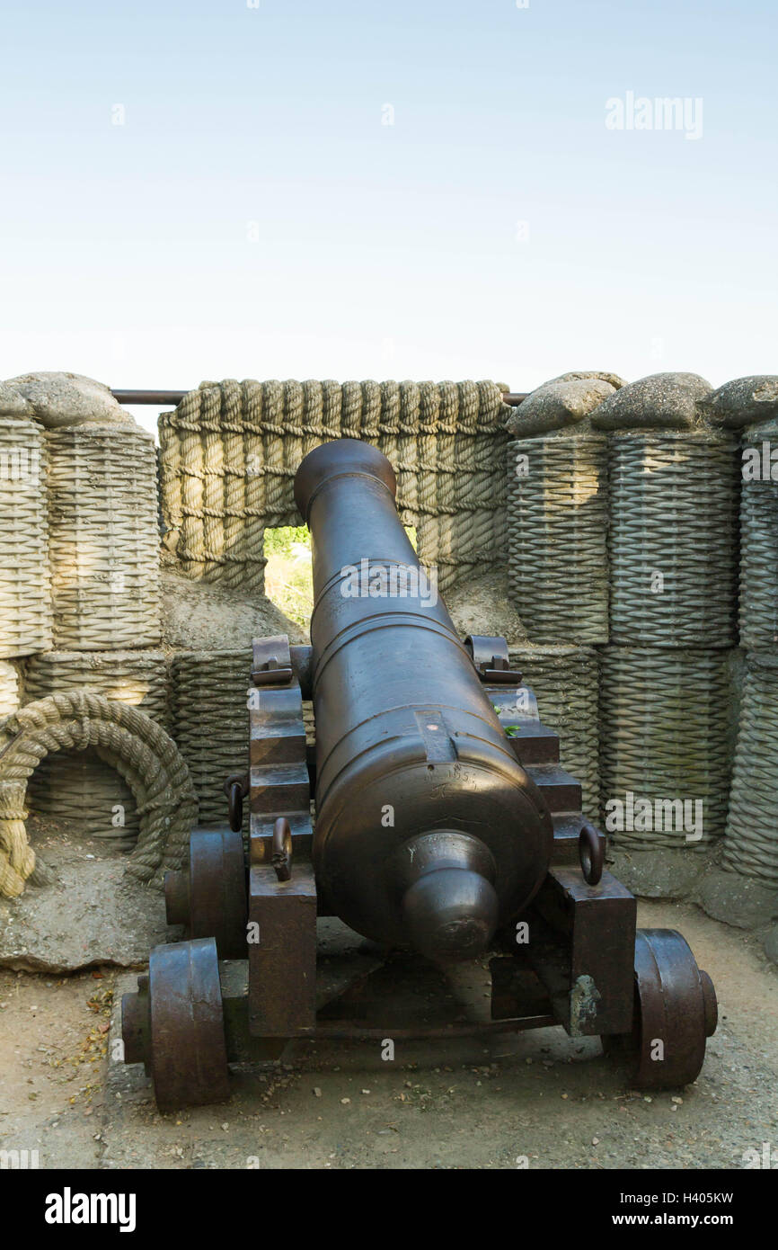 Gun weapons on the street in the summer Stock Photo - Alamy