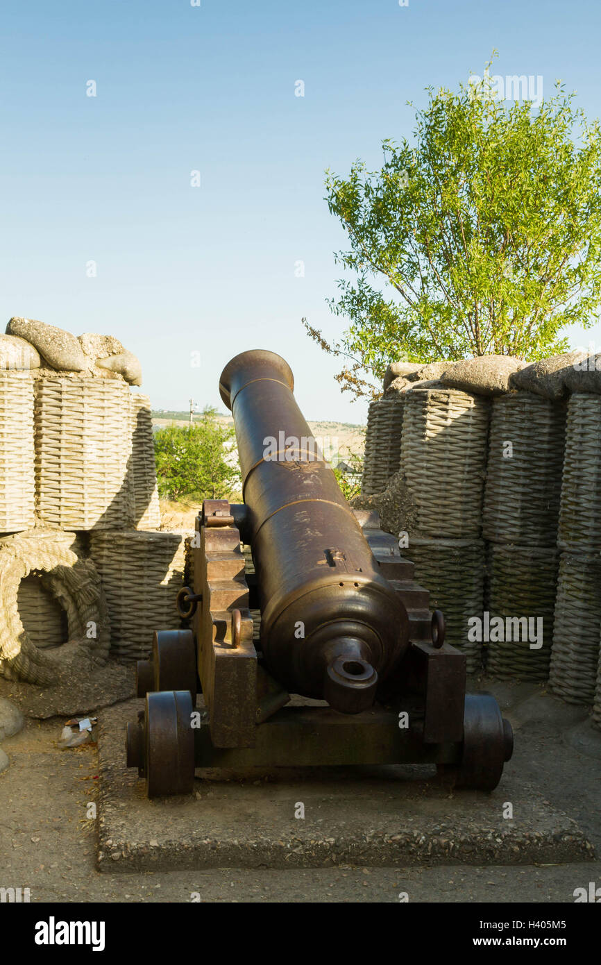 Gun weapons on the street in the summer Stock Photo - Alamy