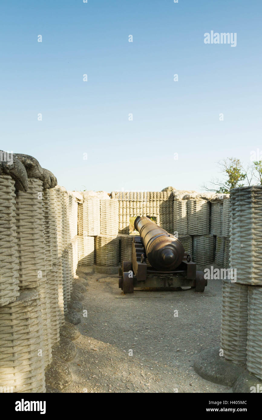 Gun weapons on the street in the summer Stock Photo - Alamy