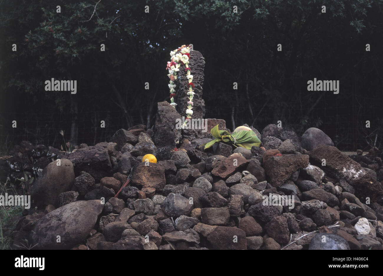 The USA, Hawaii, Oahu, lava rock, sacrificial site, offering, America ...