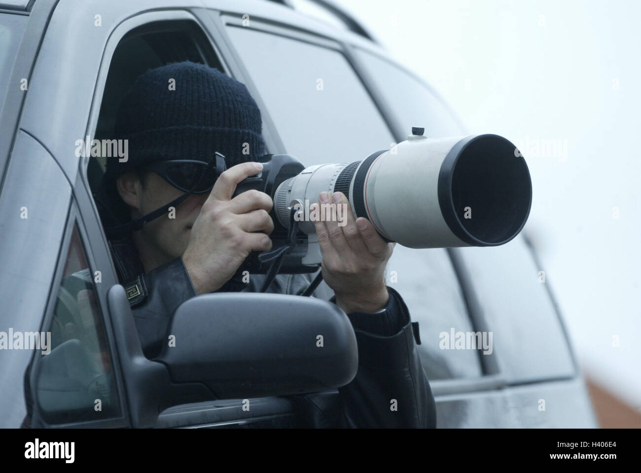 Car windows, detective, camera, take of a photo car, passenger car ...