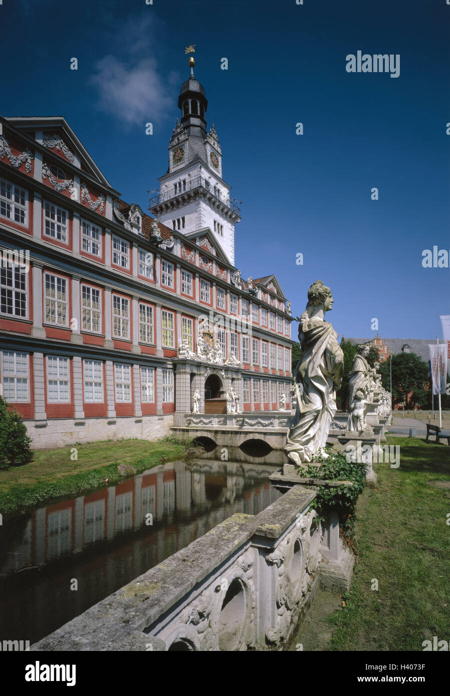 1432 1753 hi-res stock photography and images - Alamy