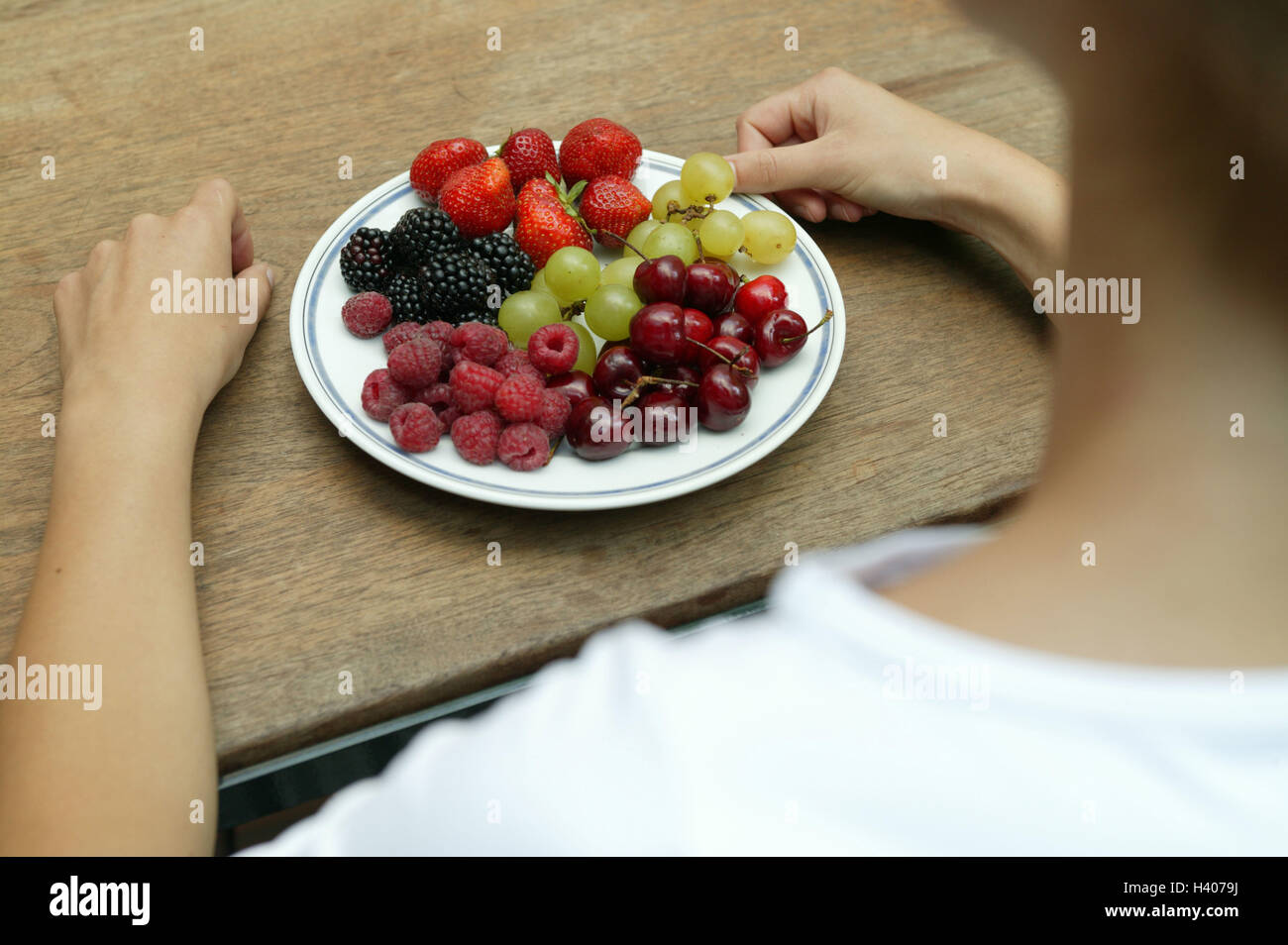 Woman, fruit plate, back view, detail, plate, fruit, fruits, berries ...