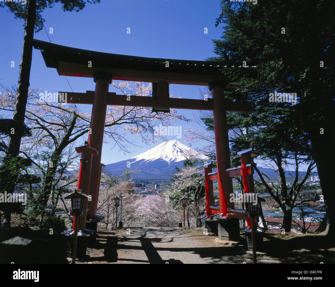Japan, Honshu, Fujiyoshida, town overview, Mt. Fuji, 3776 m, temples ...