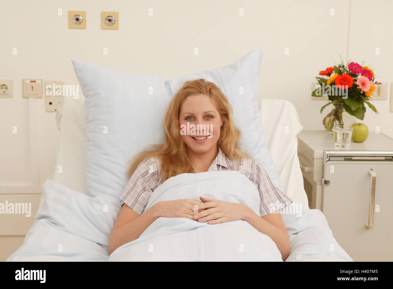 Sickbed, patient, young, smile, portrait, medicine, hospital, clinic ...