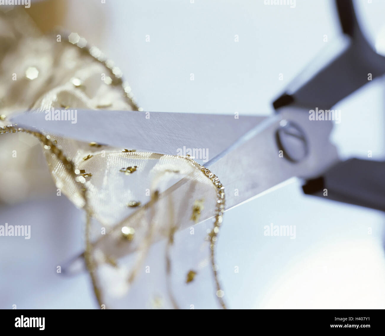 Wrapping tape, scissors, cut, detail, cord, loop, cut, distinguish ...