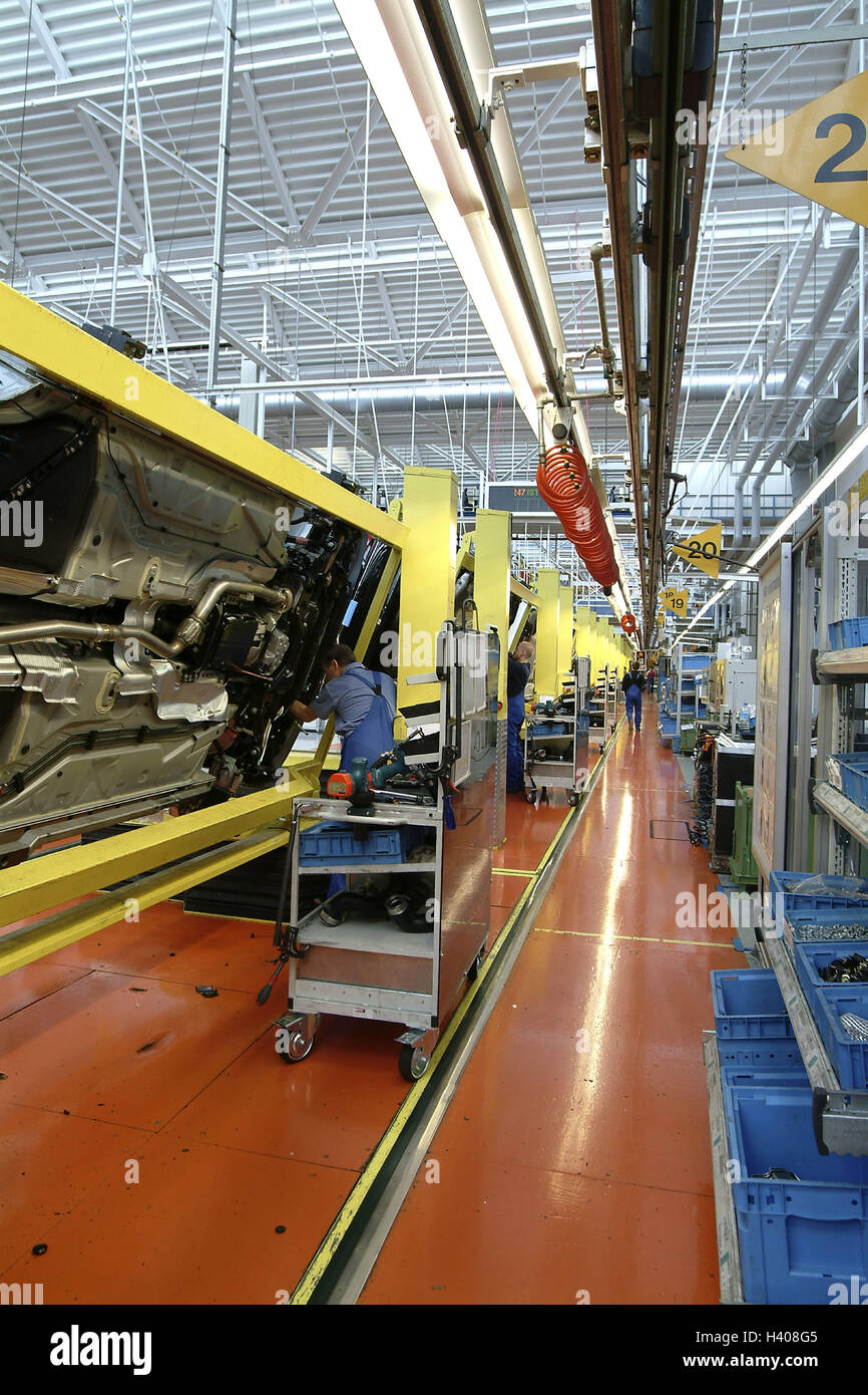 DaimlerChrysler opus, Mercedes production, assembly line, worker ...