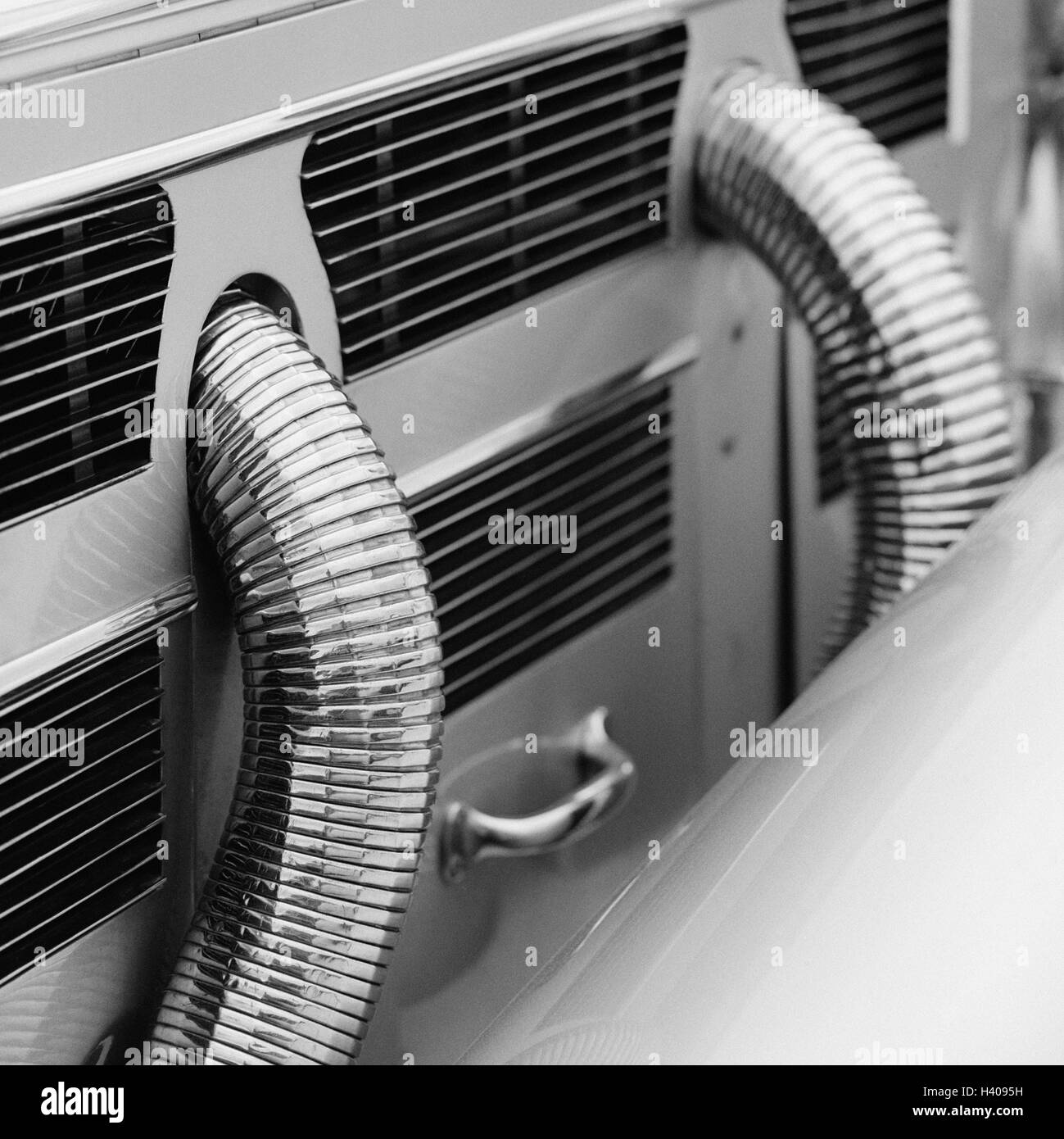 Vehicle radiator fins hi-res stock photography and images - Alamy