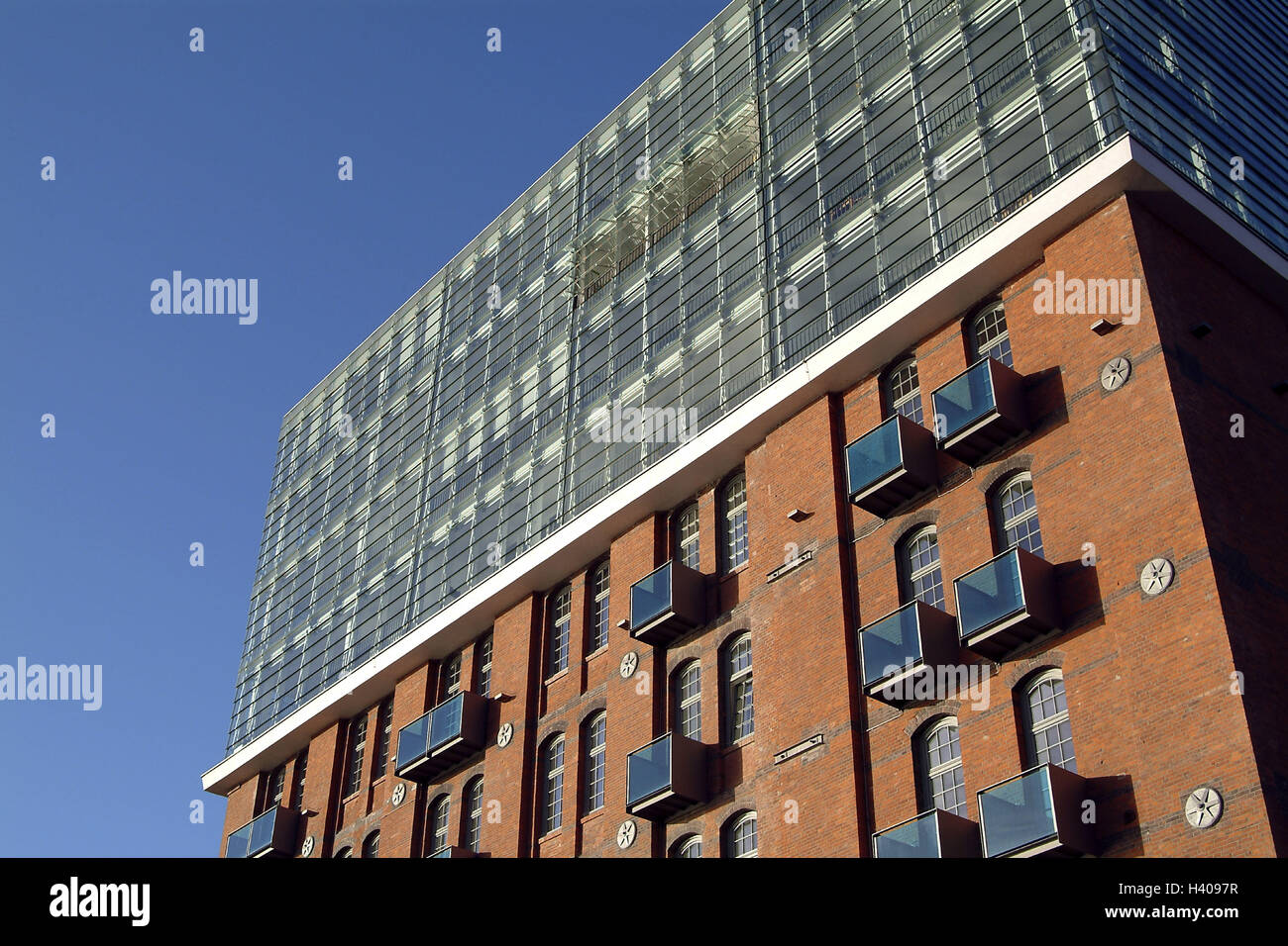 Greenpeace central office hi-res stock photography and images - Alamy