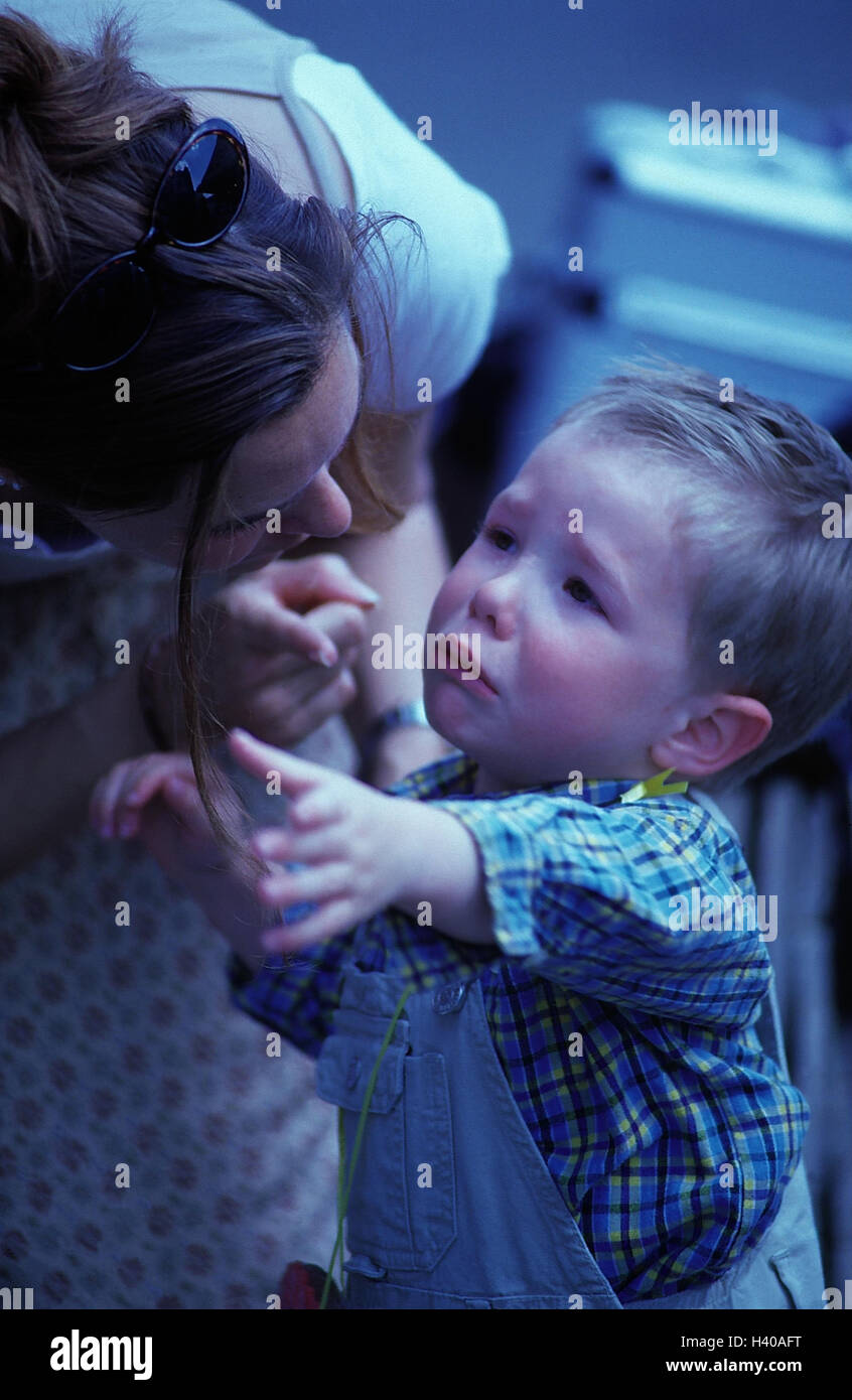Nut, child, woman, boy get angry, admonish, gesture, forefinger ...