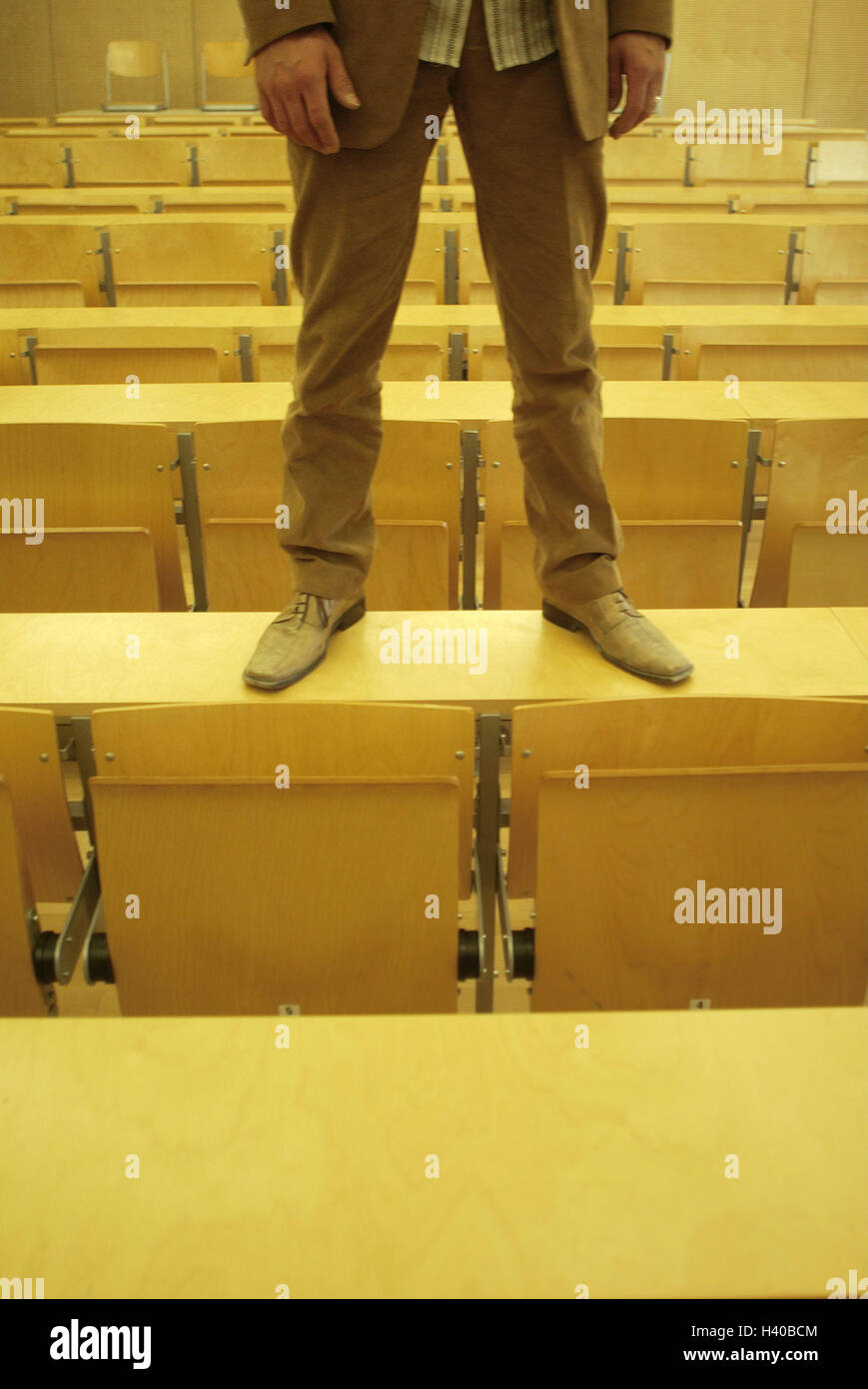 Auditorium, student, stand, overlook table, detail, bones university ...