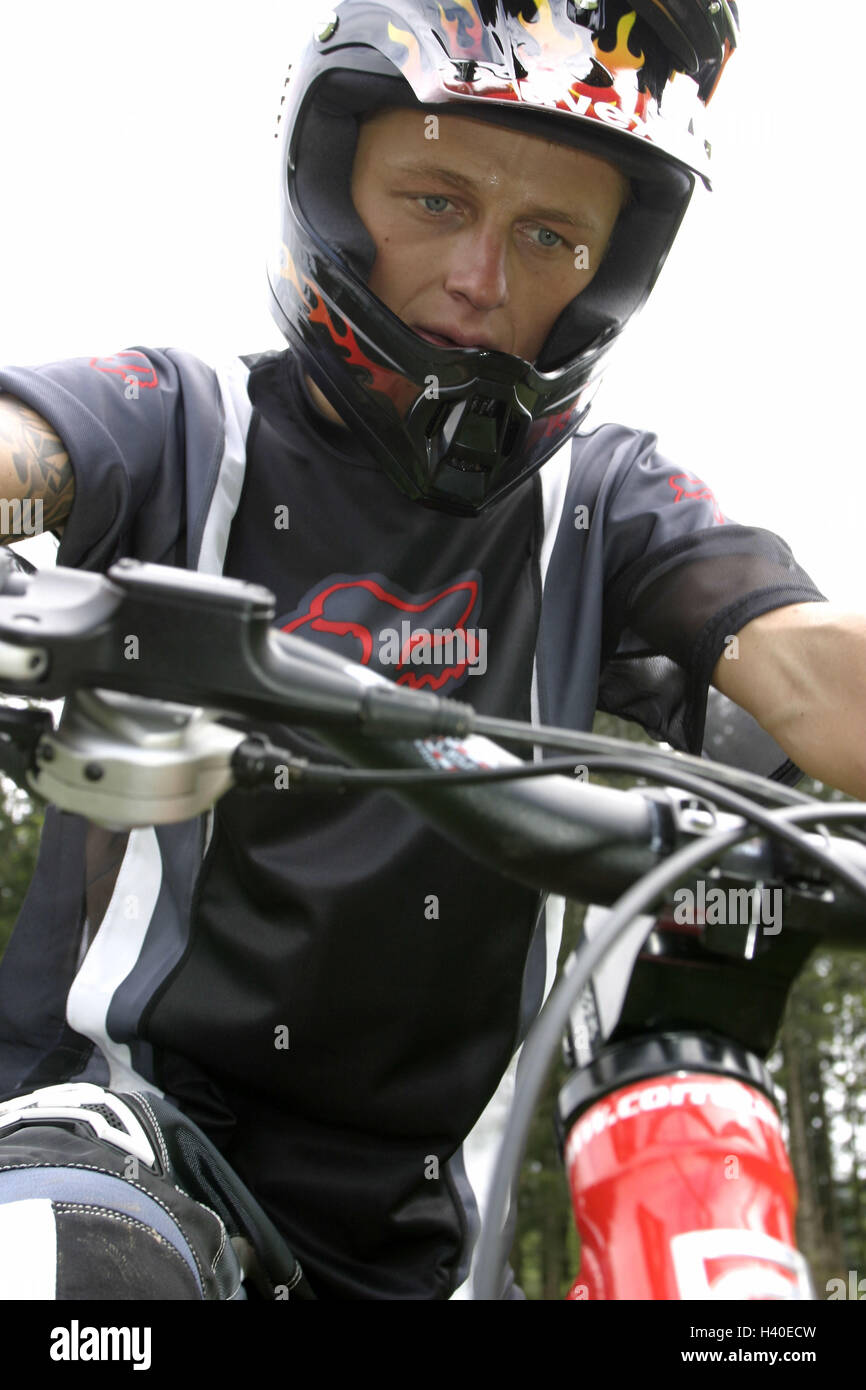 Downhill mountain bike hi-res stock photography and images - Alamy