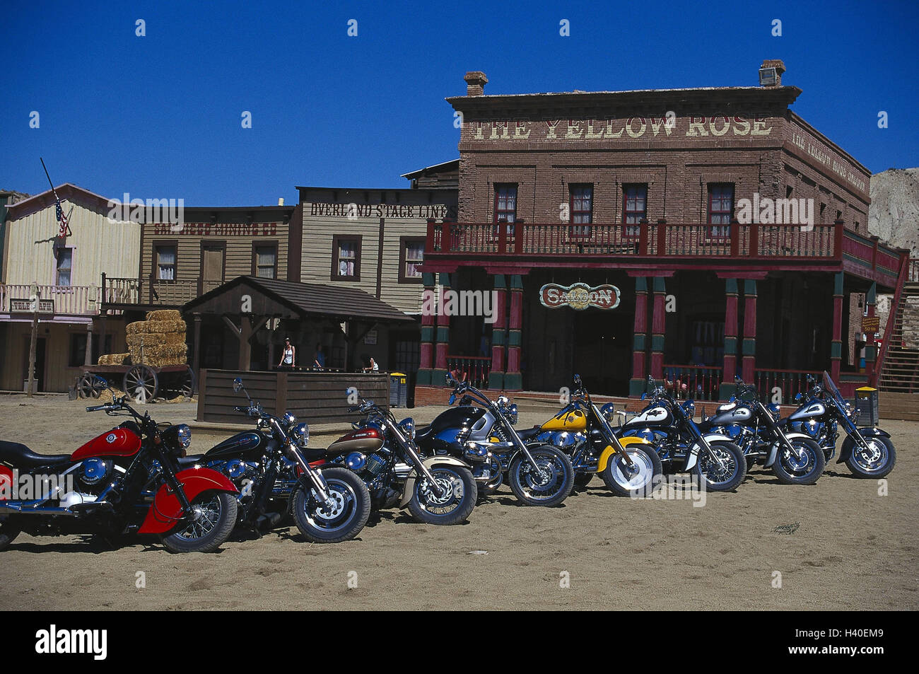 Western town, scenery, motorcycles, park town, western scenery, Harley ...