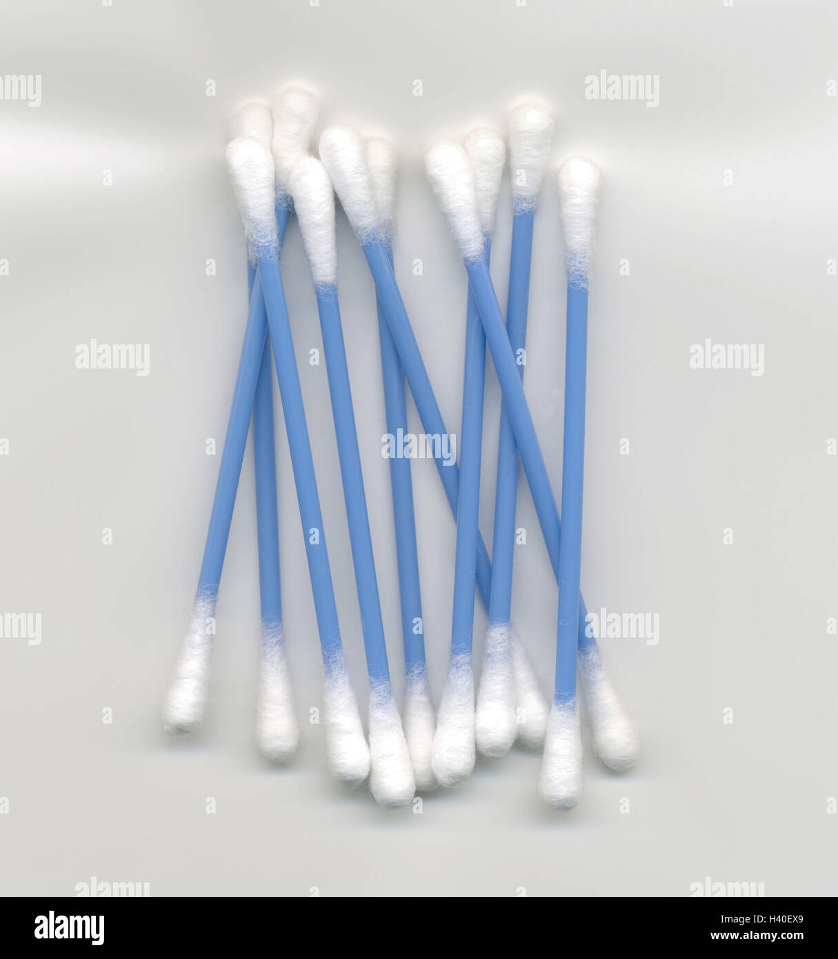 Q tips hi-res stock photography and images - Alamy