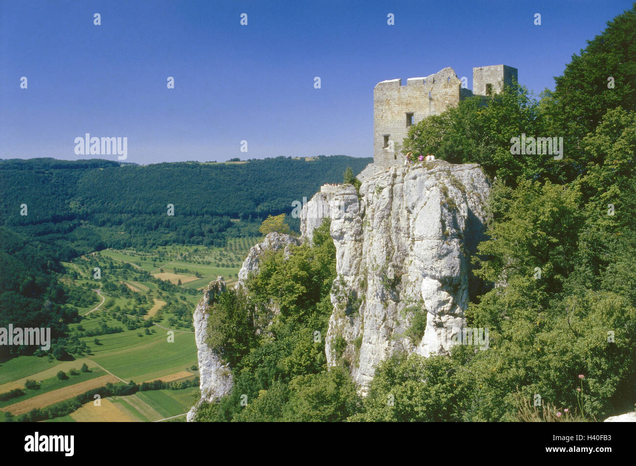 Germany, Baden-Wurttemberg, Neidlingen, ruin shoemaker's stone ...
