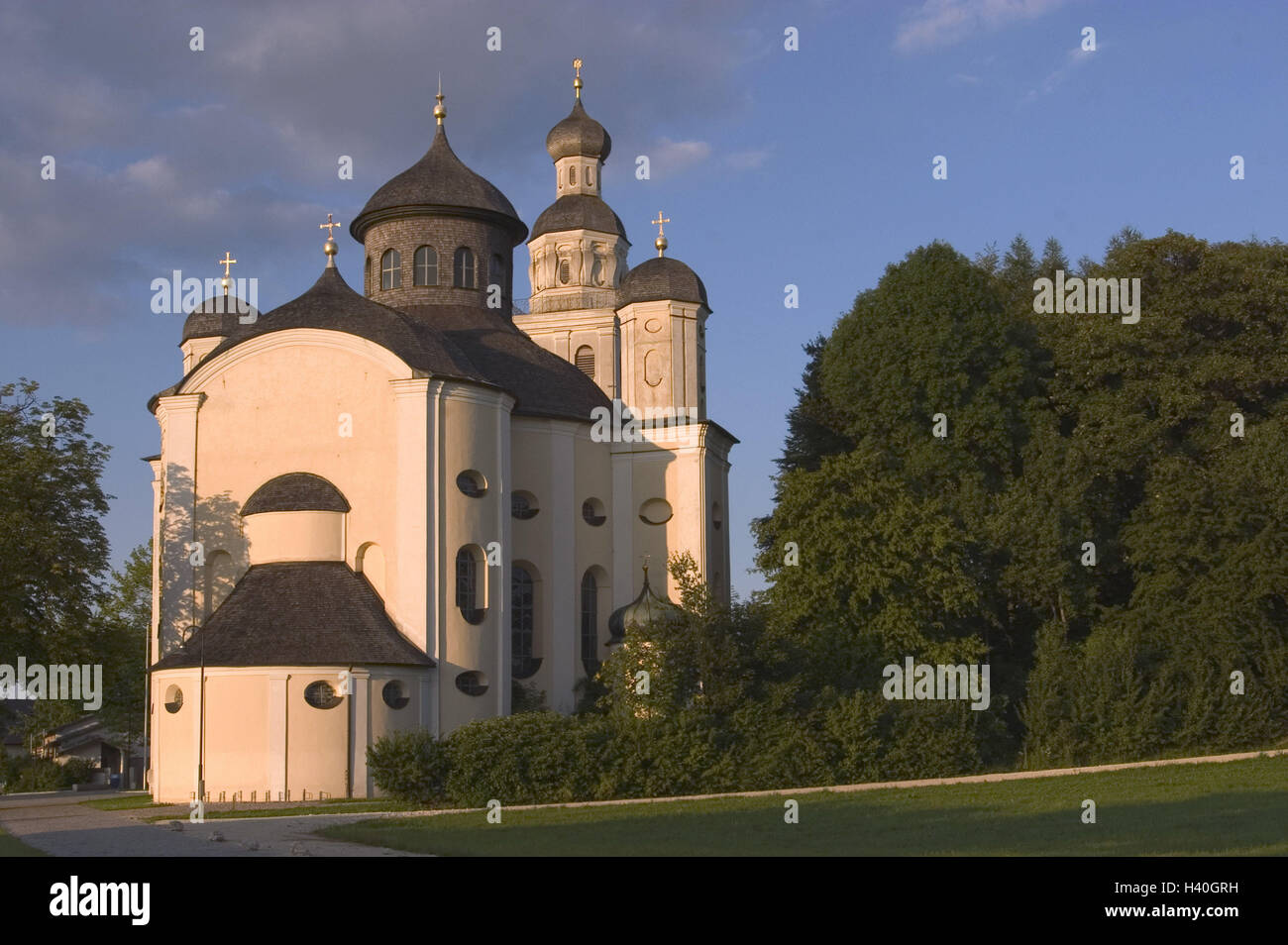 Germany, Bavaria, floodgate brook, church Maria pear tree, summer ...