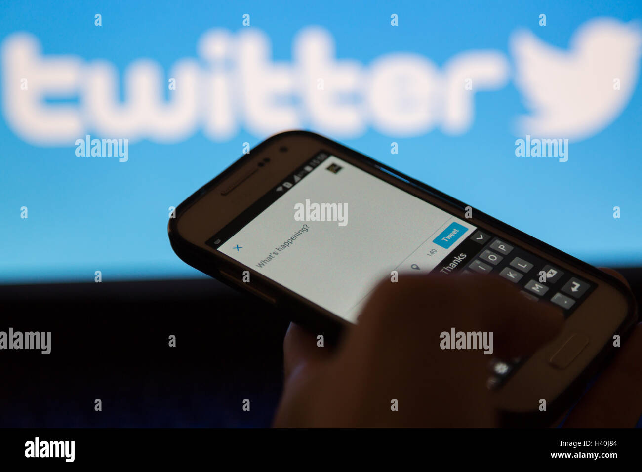 A smartphone display shows Twitter application Stock Photo - Alamy