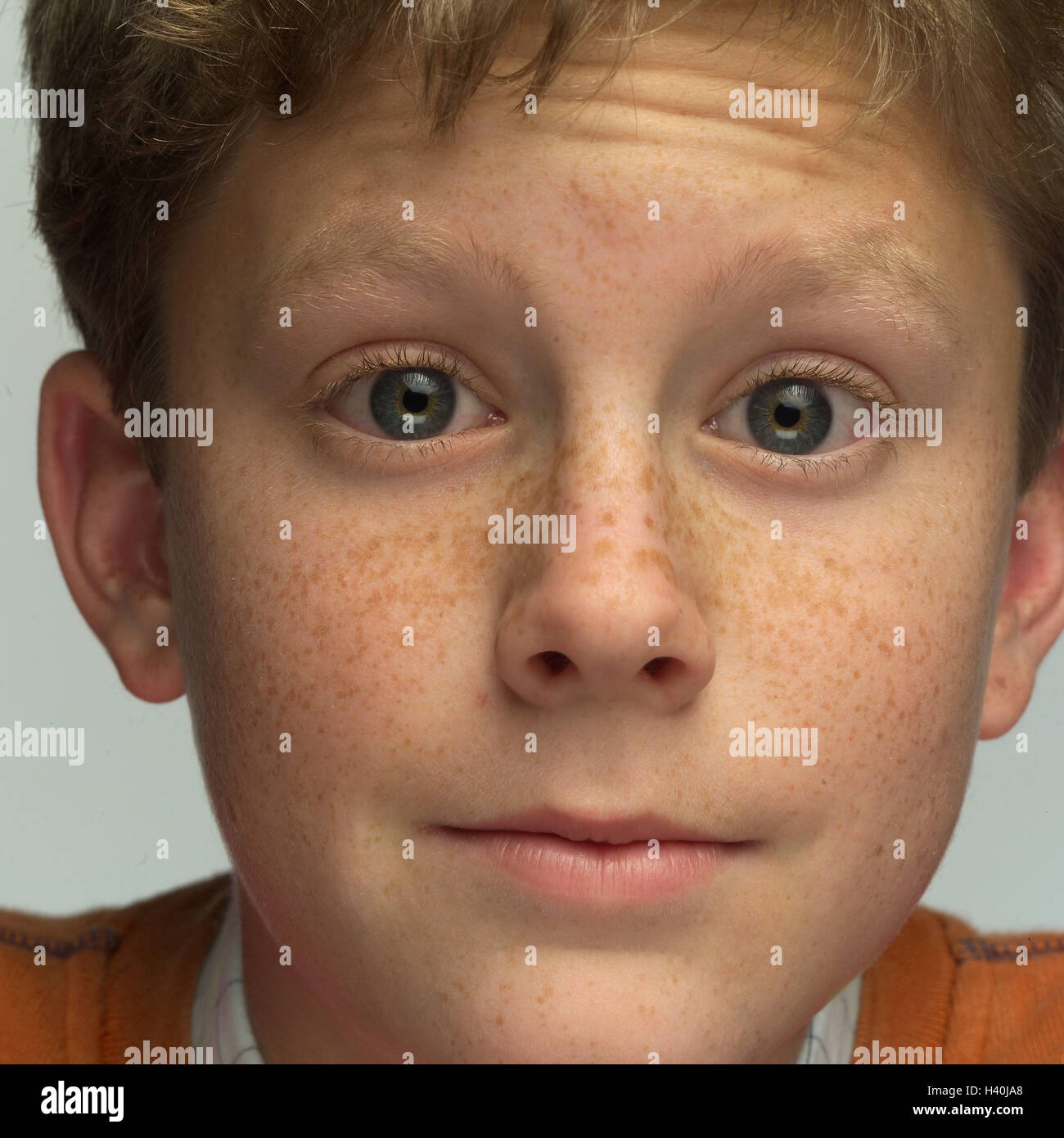 Boy with freckles hi-res stock photography and images - Alamy