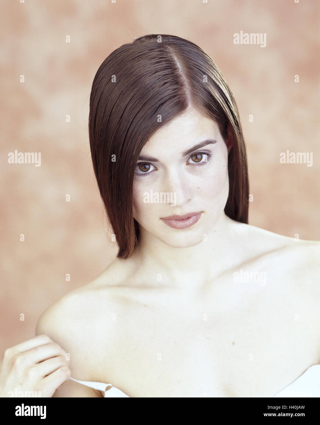 Woman, young, dark-haired, free upper part of the body, portrait, women ...