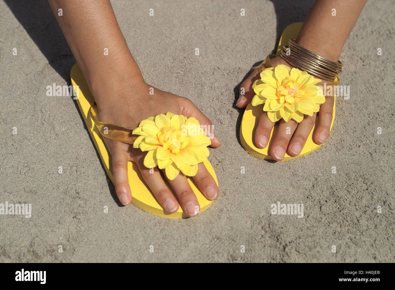Sandy beach, women's hands, flip flops, Sand, beach, leisure time ...