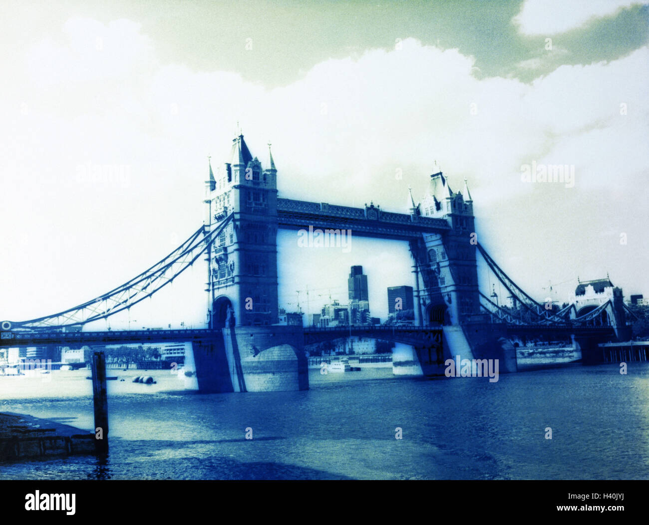 Great Britain, London, Tower, Bridge, the Thames, monochrome, Europe ...