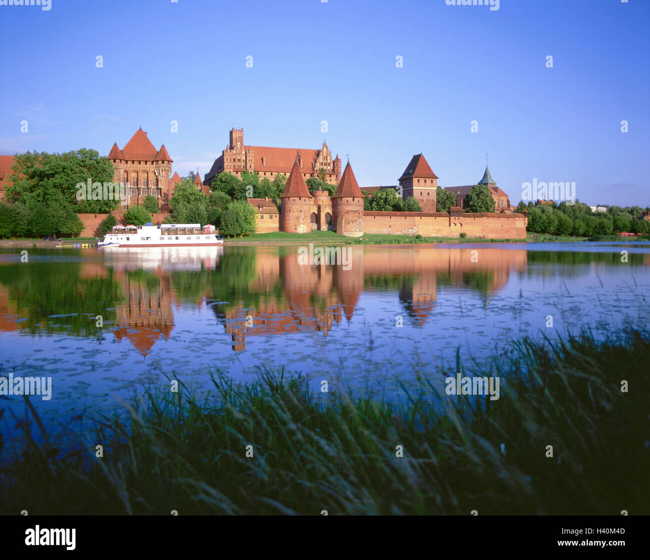 Poland, Malbork, knight's castle, Nogat, excursion boat, Europe, East ...