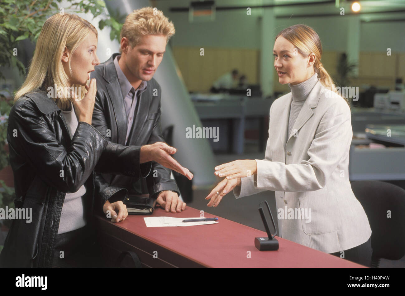 Cashiers counter bank hi-res stock photography and images - Alamy