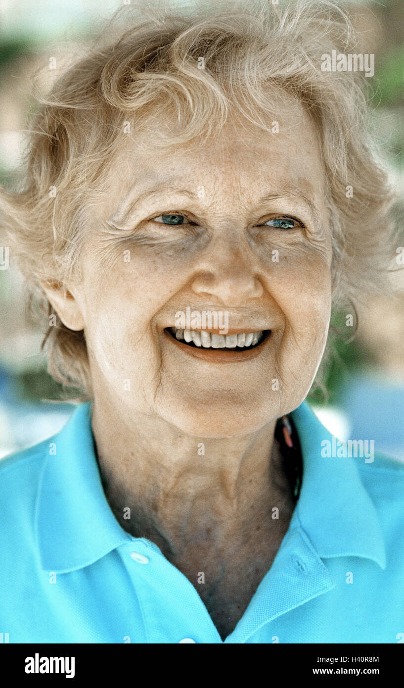Senior, smile, view side view, portrait, woman, old, senior citizens ...
