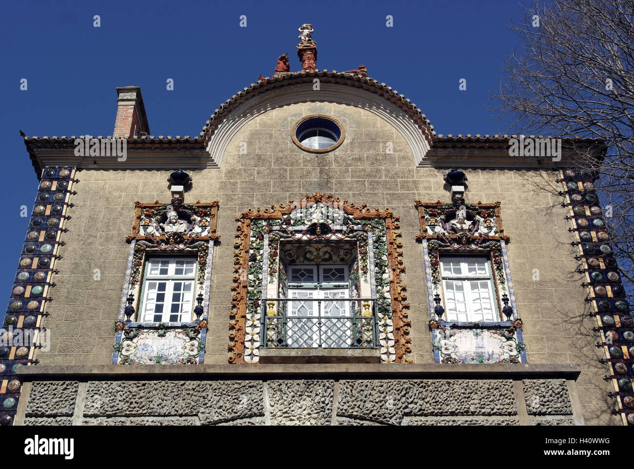 Old building, Lisbon, Portugal Stock Photo - Alamy