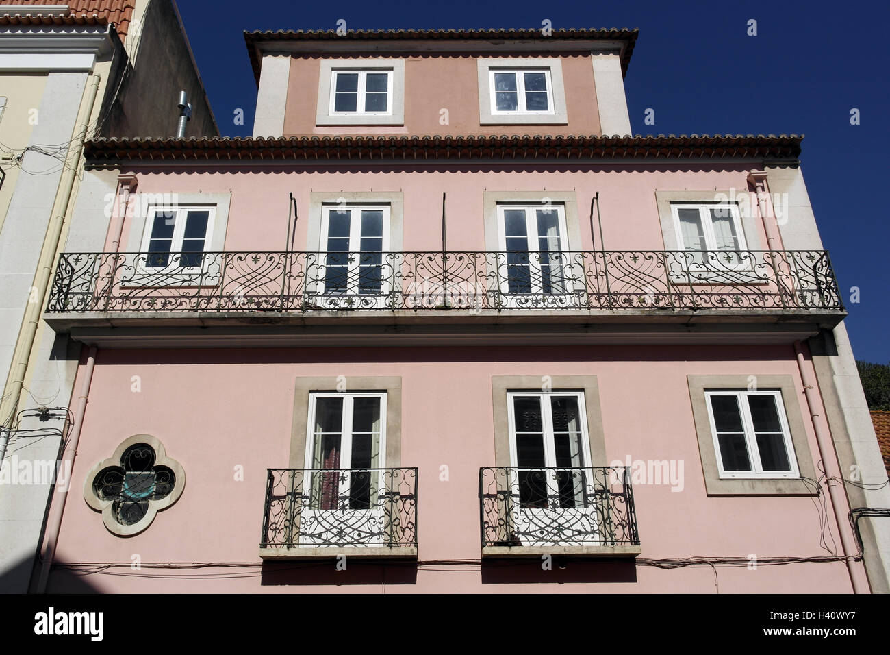 Old building, Lisbon, Portugal Stock Photo - Alamy