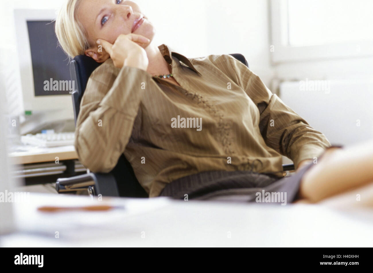 Office, manager, think, lean back, tread, business, office workers ...