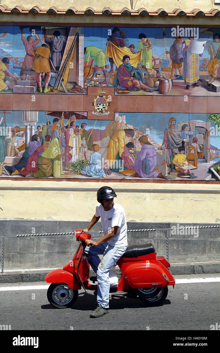 Italy, Kampanien, Amalfi, street, motor scooter, side view, Europe ...